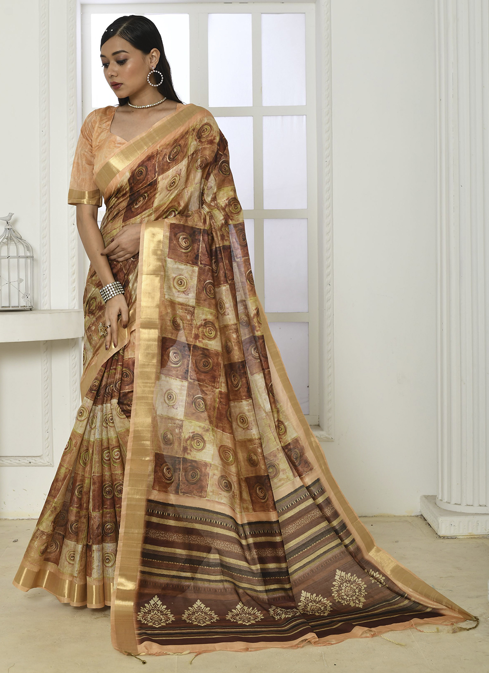 Saree- Anishka Creation